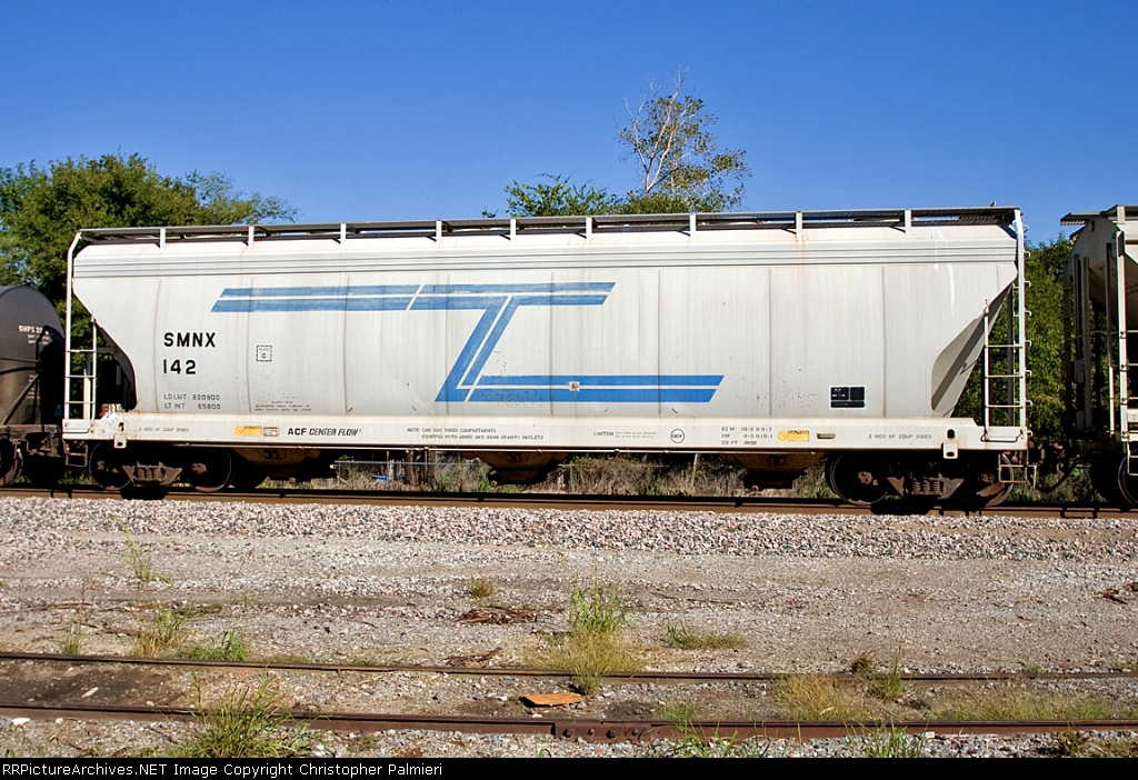 SMNX 142 on UPRR MNPFW-28